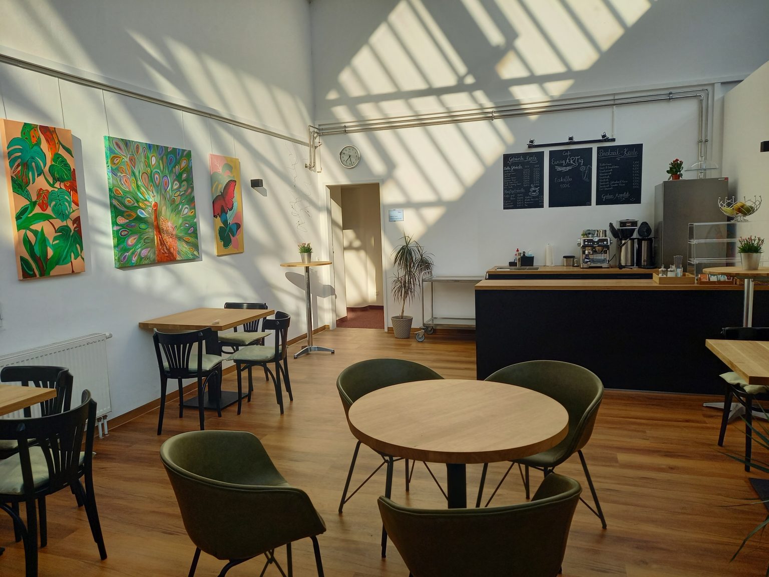 Das Café EinzigARTig - Zusammen bauen wir was auf! - AWO Augsburg